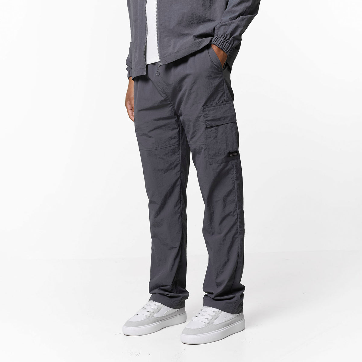 Crinkle Nylon Tech Utility Pant | Charcoal – Closure London